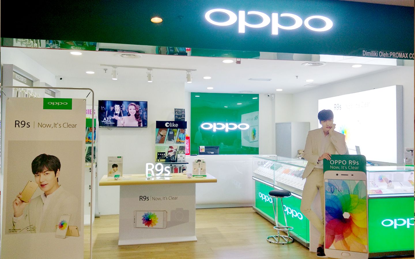 Oppo at Cheras LeisureMall – Smartphones & Accessories